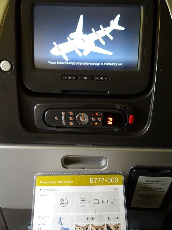 キャセイパシフィック航空 CX504便（香港→成田）搭乗レビュー ～機内で見た信じられない光景とは！？～: アジアへ行こう！